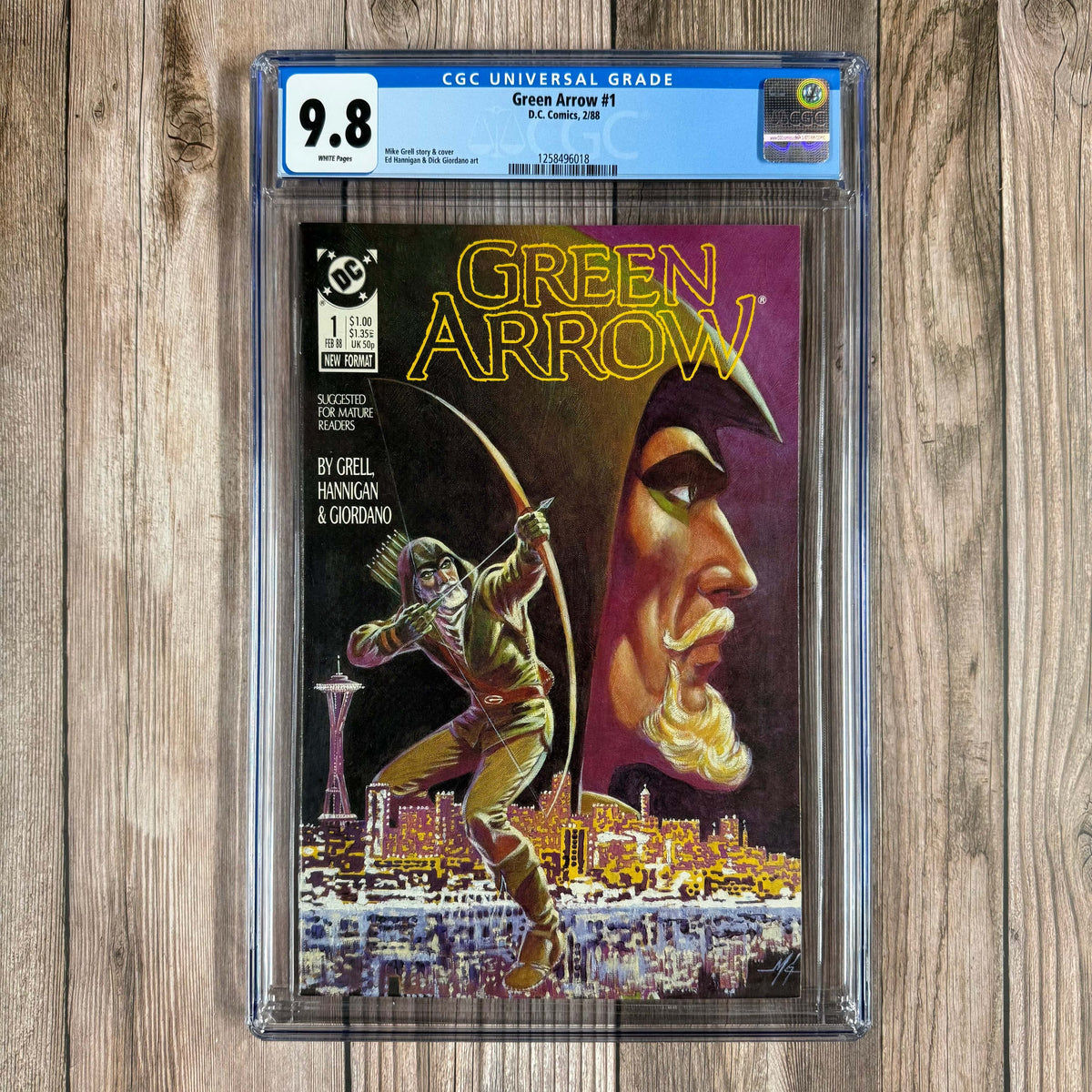Green Arrow #1 CGC 9.8 WP Premiere issue of the first Green Arrow ongo ...